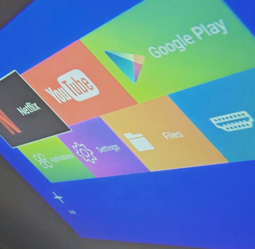 Mini 4K Multimedia Projector - Best Portable Projector for Indoor and ...